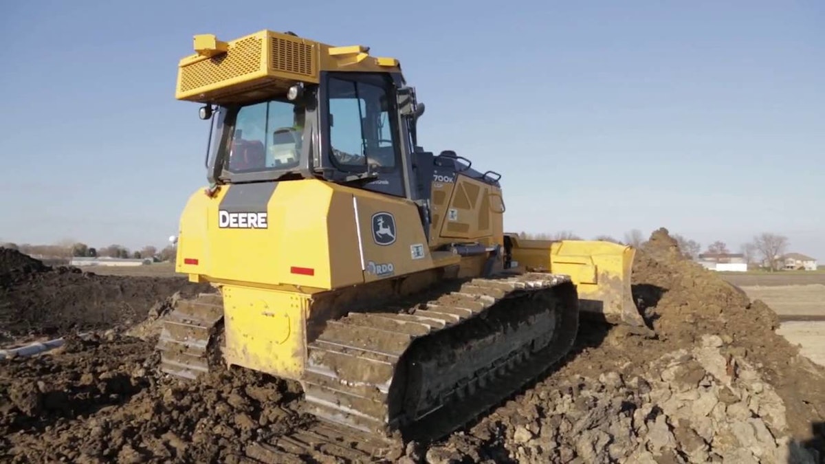 [VIDEO] John Deere 700K SmartGrade Dozer with Fully Integrated Grade ...