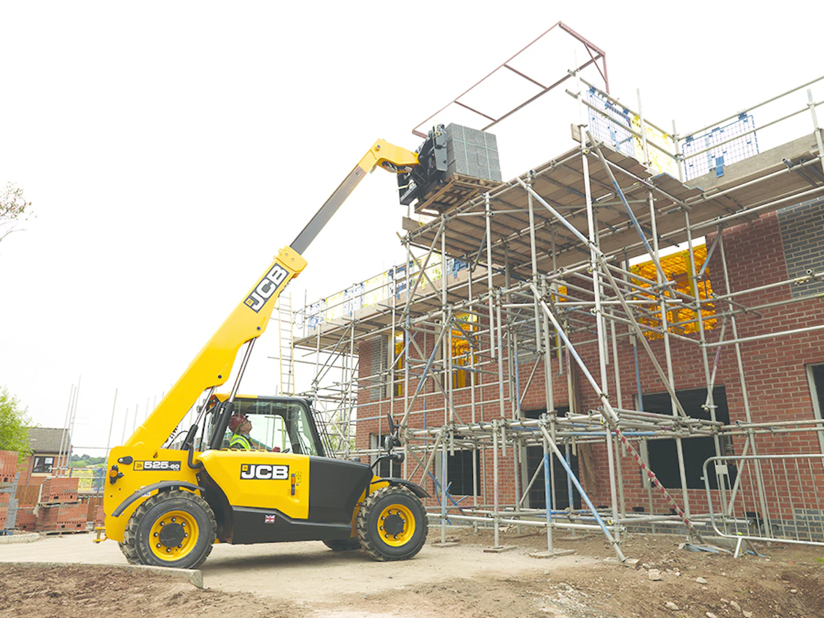 525-60 Hi-VIZ Telescopic Handler From: JCB Americas | For Construction Pros