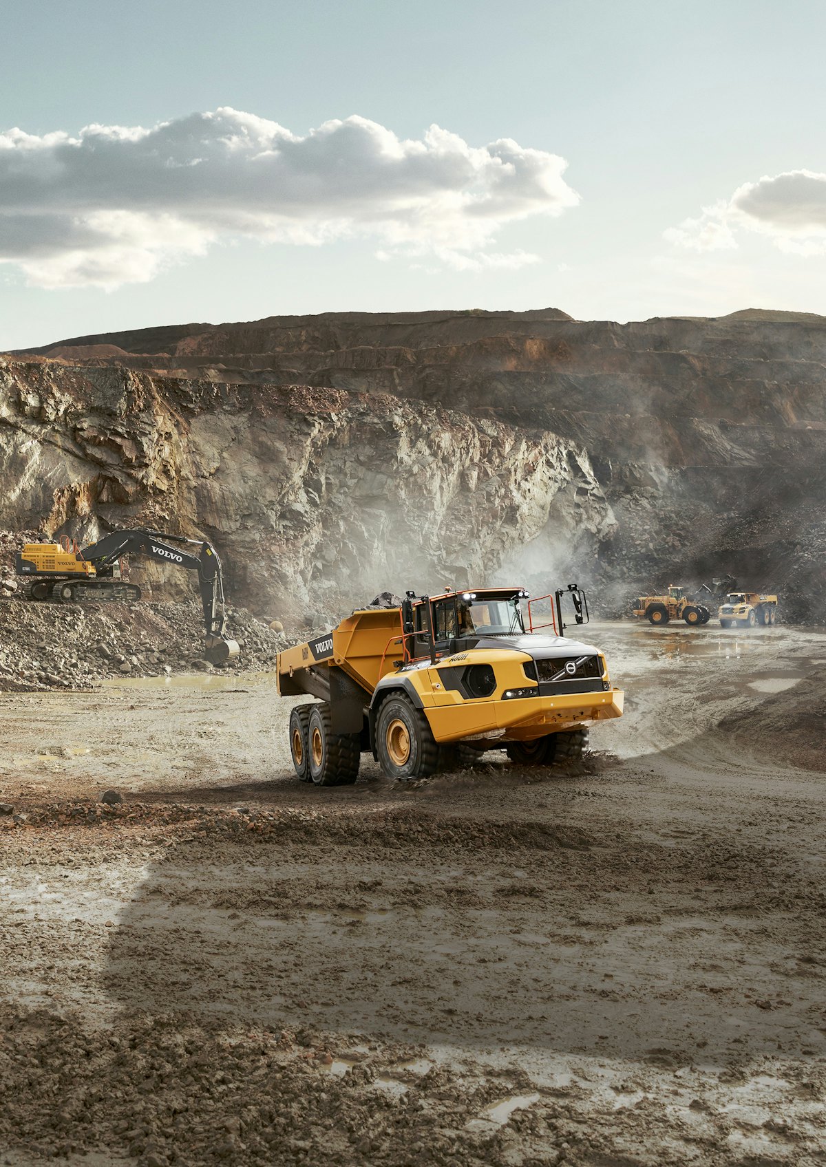 Volvo Construction Equipment A60H Articulated Hauler Makes North ...