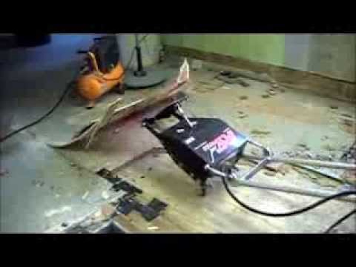 [VIDEO] Rapid Roof Remover In Action | For Construction Pros