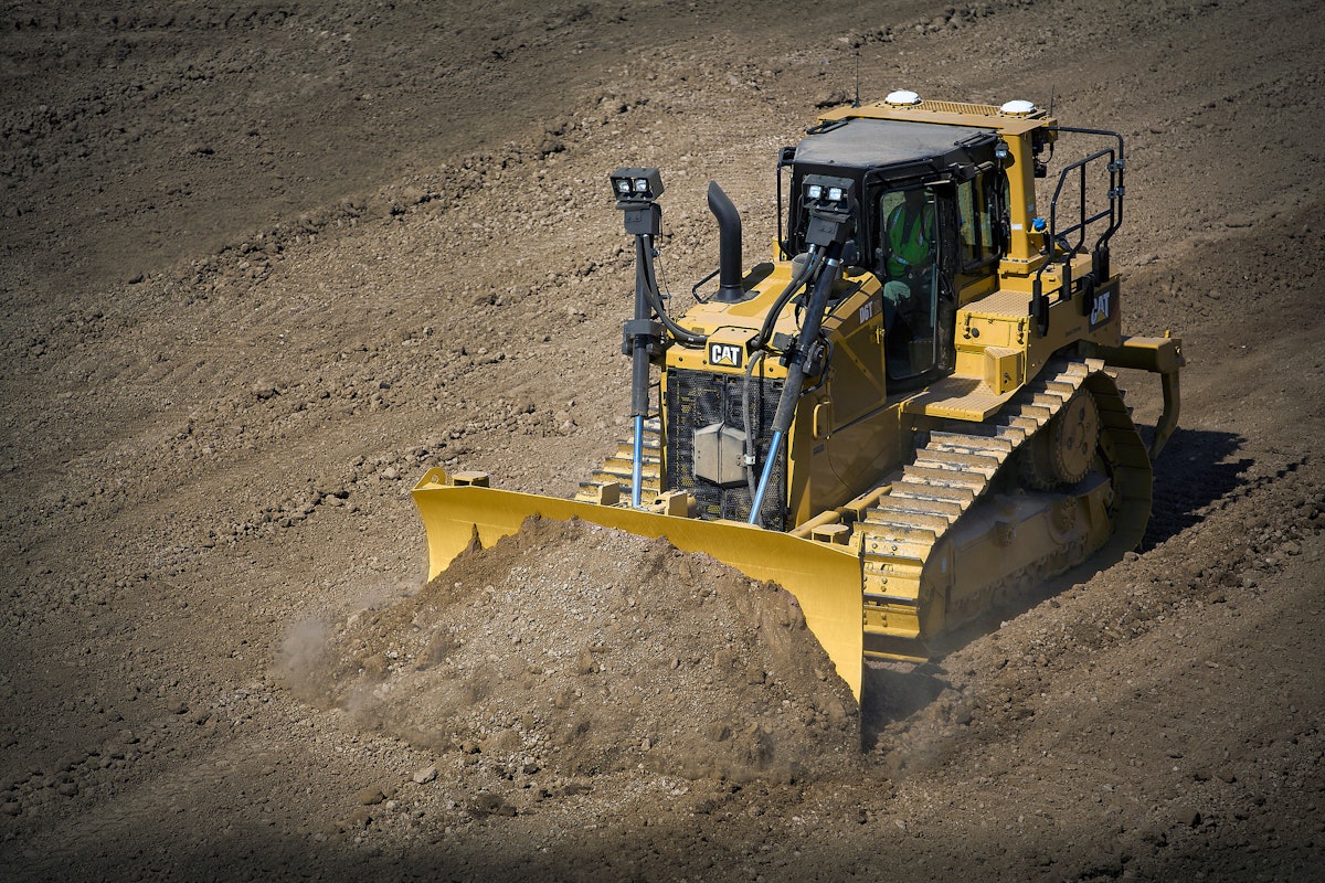 Caterpillar D6T Dozer Now Features a Fully Automatic Transmission From ...