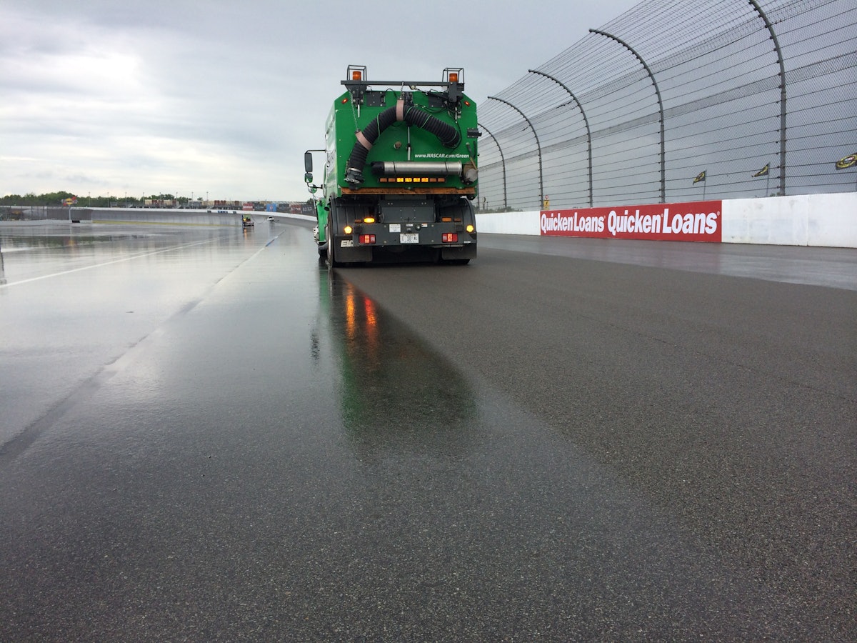 Elgin NASCAR Green Sweeper, Fayat buys Atlas Copco Dynapac division ...