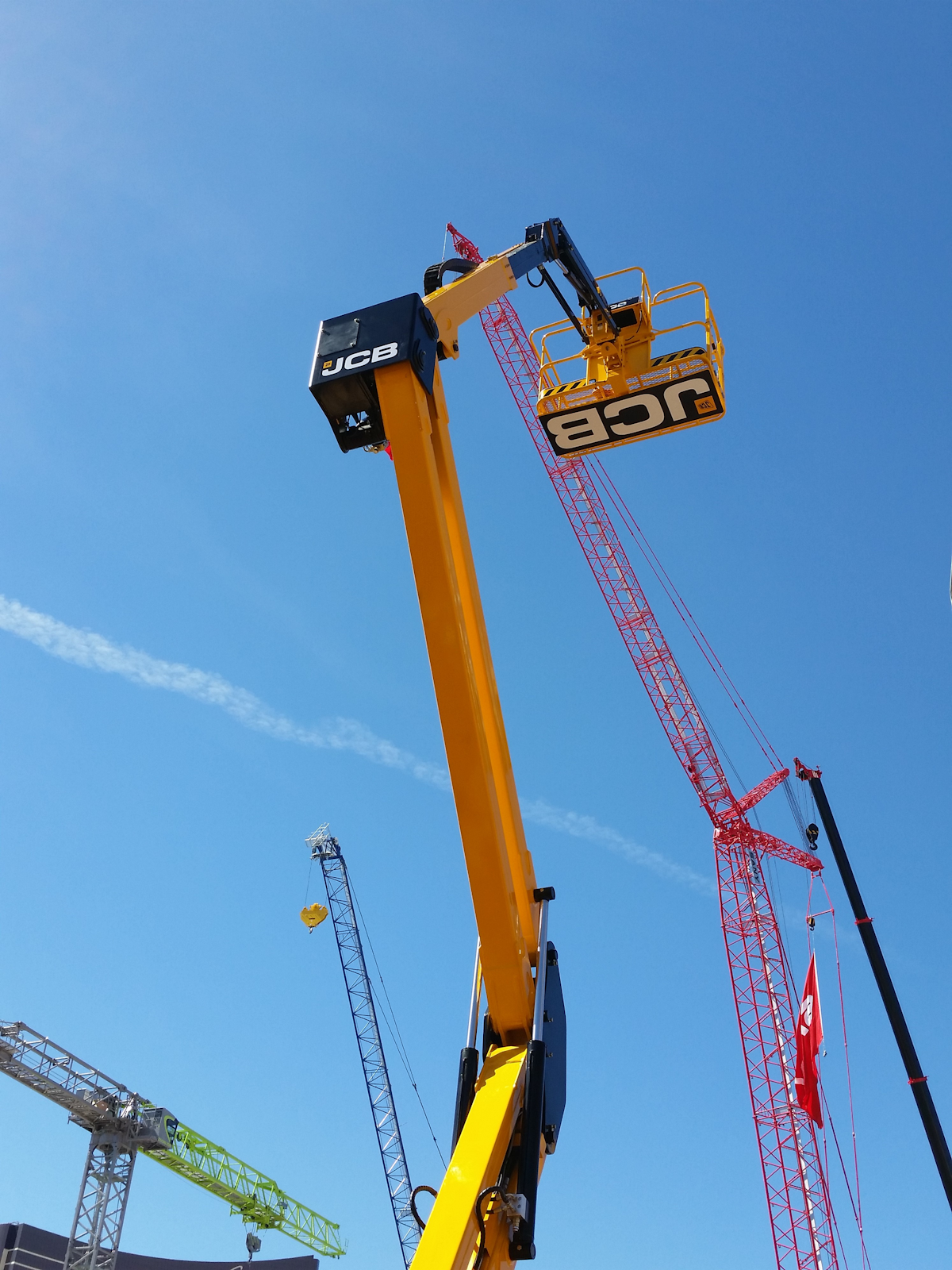 JCB to Offer Five Articulated Boom Lift Models By End of 2017 From: JCB ...