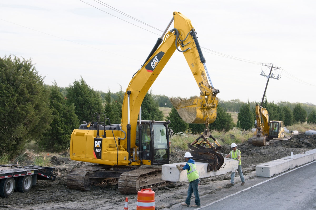 Cat 323F L Excavator From: Caterpillar - Cat | For Construction Pros