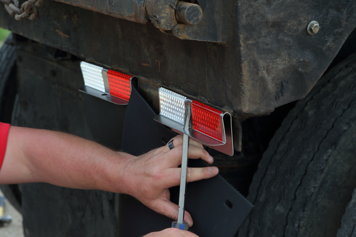 Minimizer Fast Flaps From: Minimizer | For Construction Pros