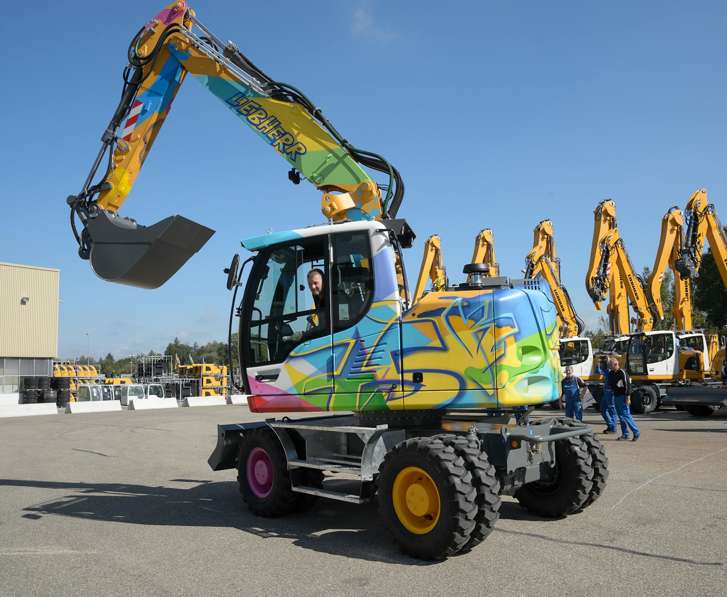 Liebherr Excavator Plant Celebrates Delivery of 75,000th Excavator ...