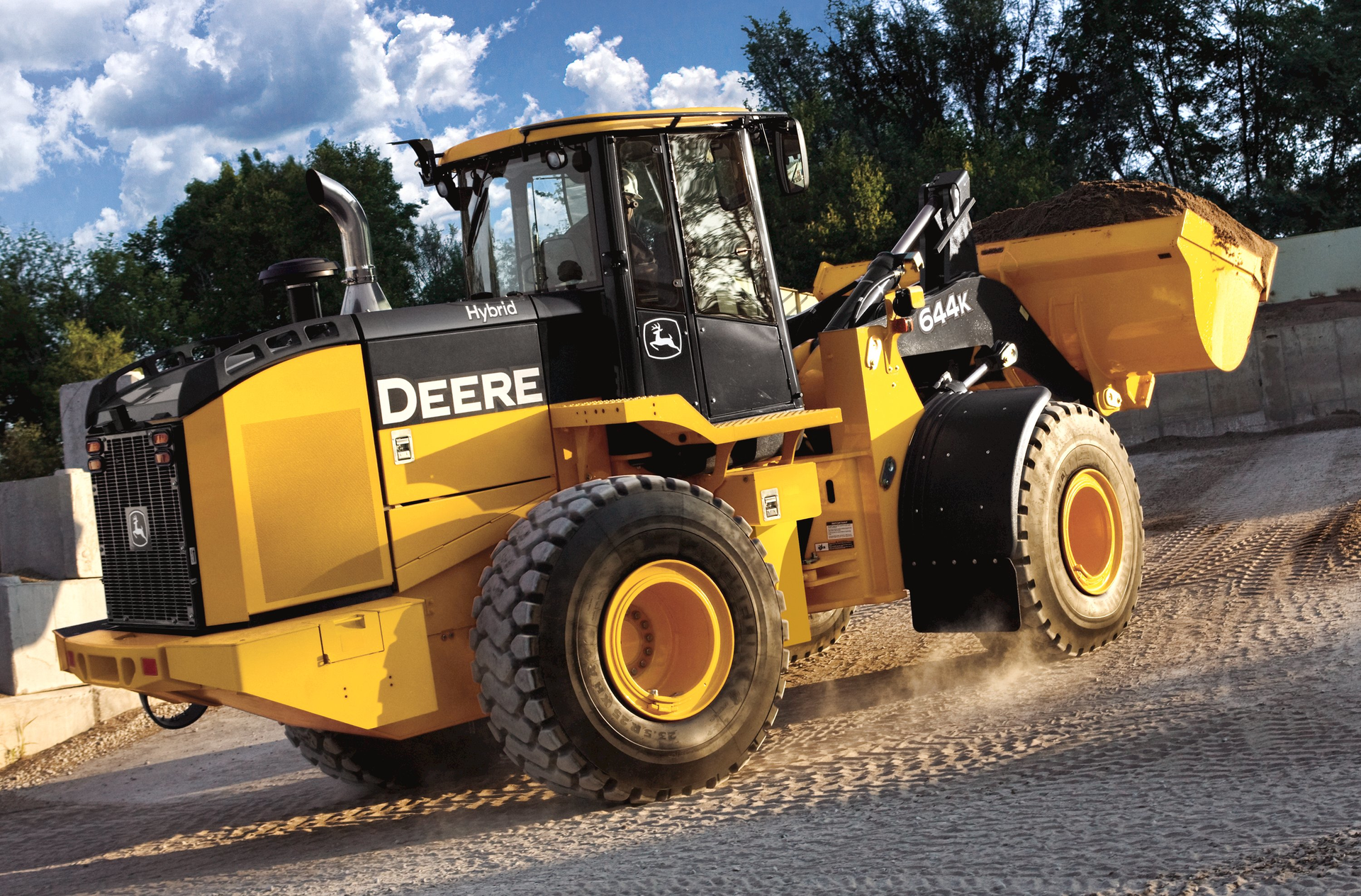 How Technology Is Simplifying Wheel Loader Operation | For Construction ...