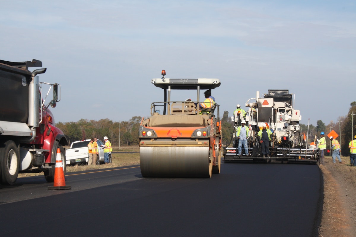 Alabama Tests Rejuvenator To Prevent Asphalt Pavement Cracking | For ...