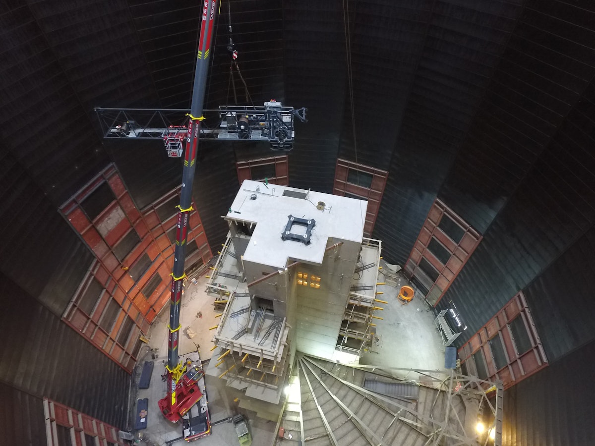 Specialized Terex Tower Crane Builds 4-story Building within Repurposed ...