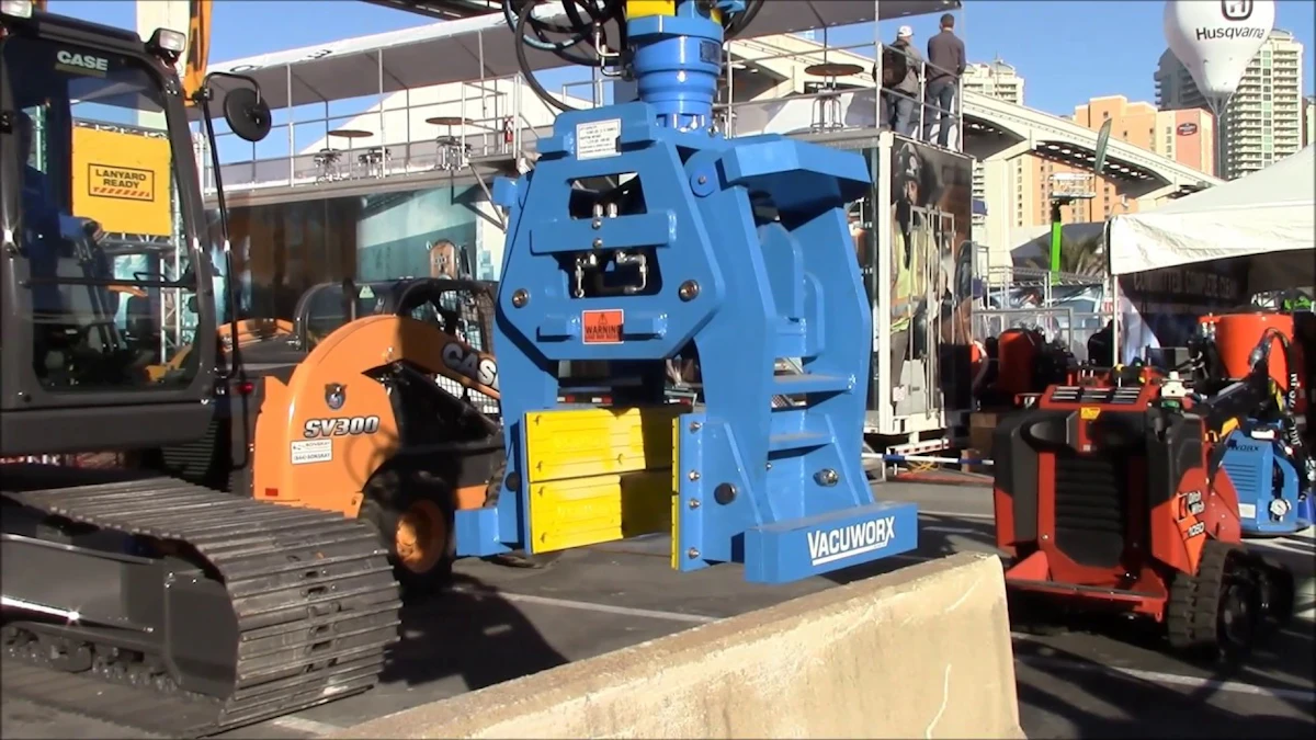 [VIDEO] Vacuworx Hydraulic Lifters Make Moving Barrier Safer | For ...