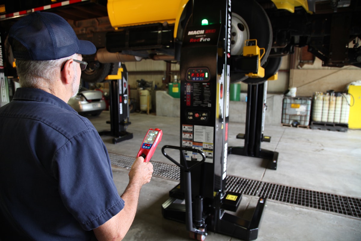 Rotary Mach Flex Series Mobile Columns From: Rotary Lift | For ...