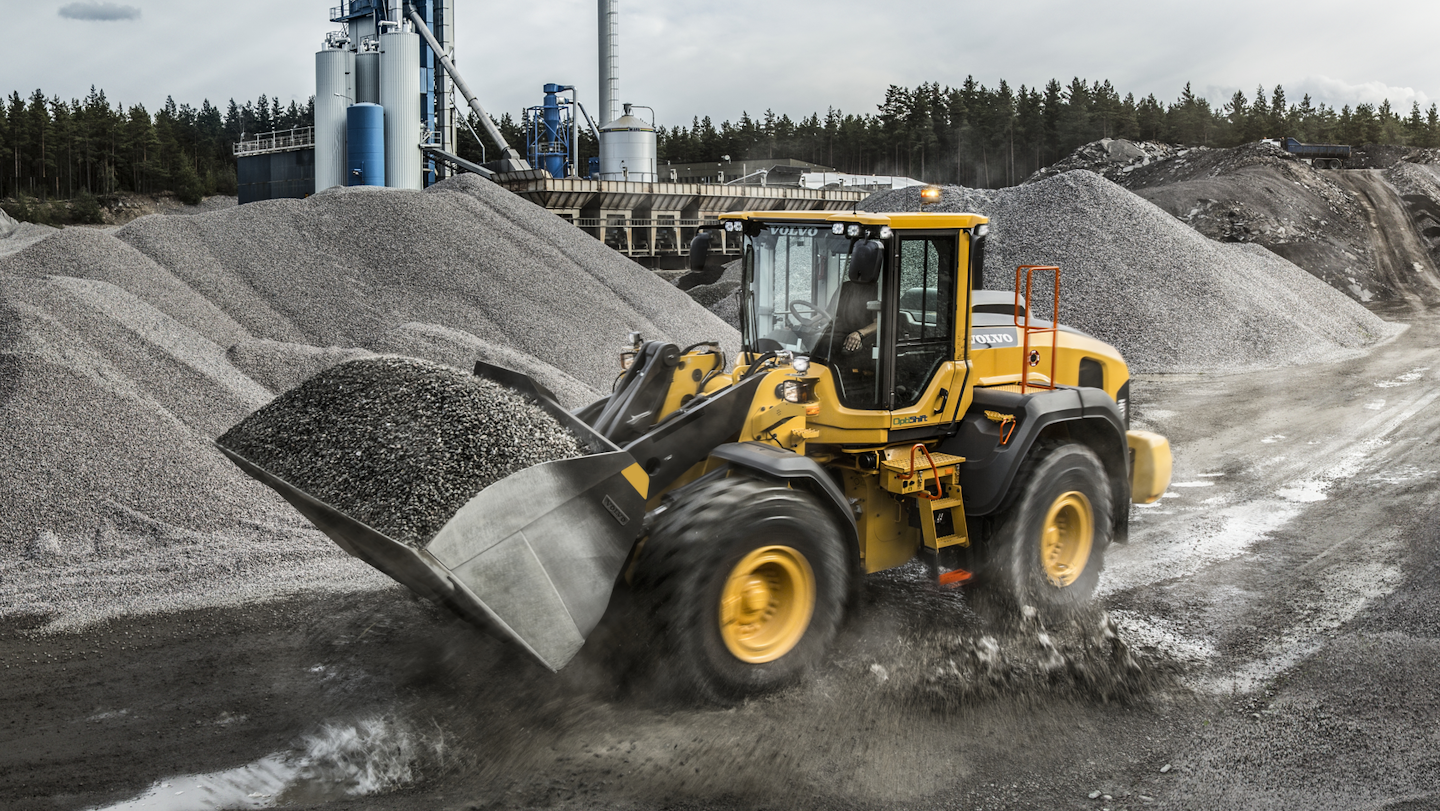 Dig into Wheel Loader Bucket Selection | For Construction Pros