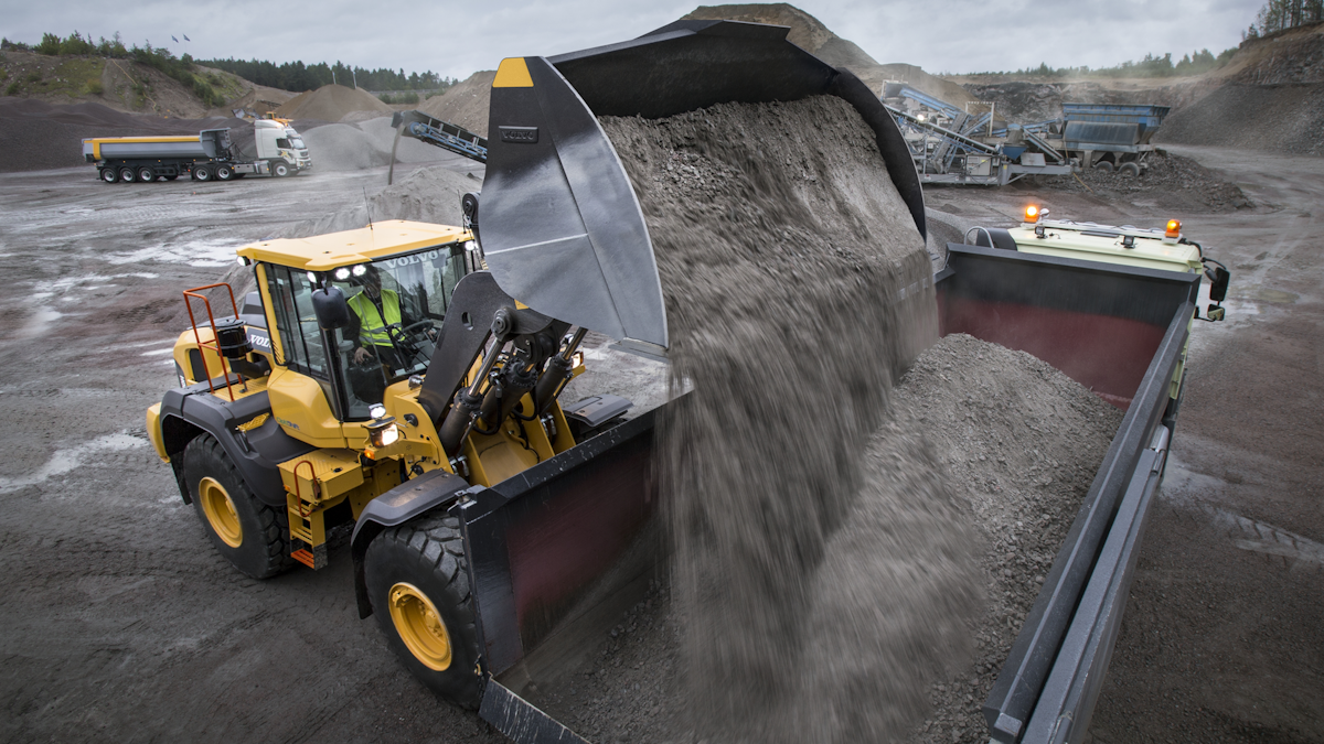 Dig into Wheel Loader Bucket Selection | For Construction Pros
