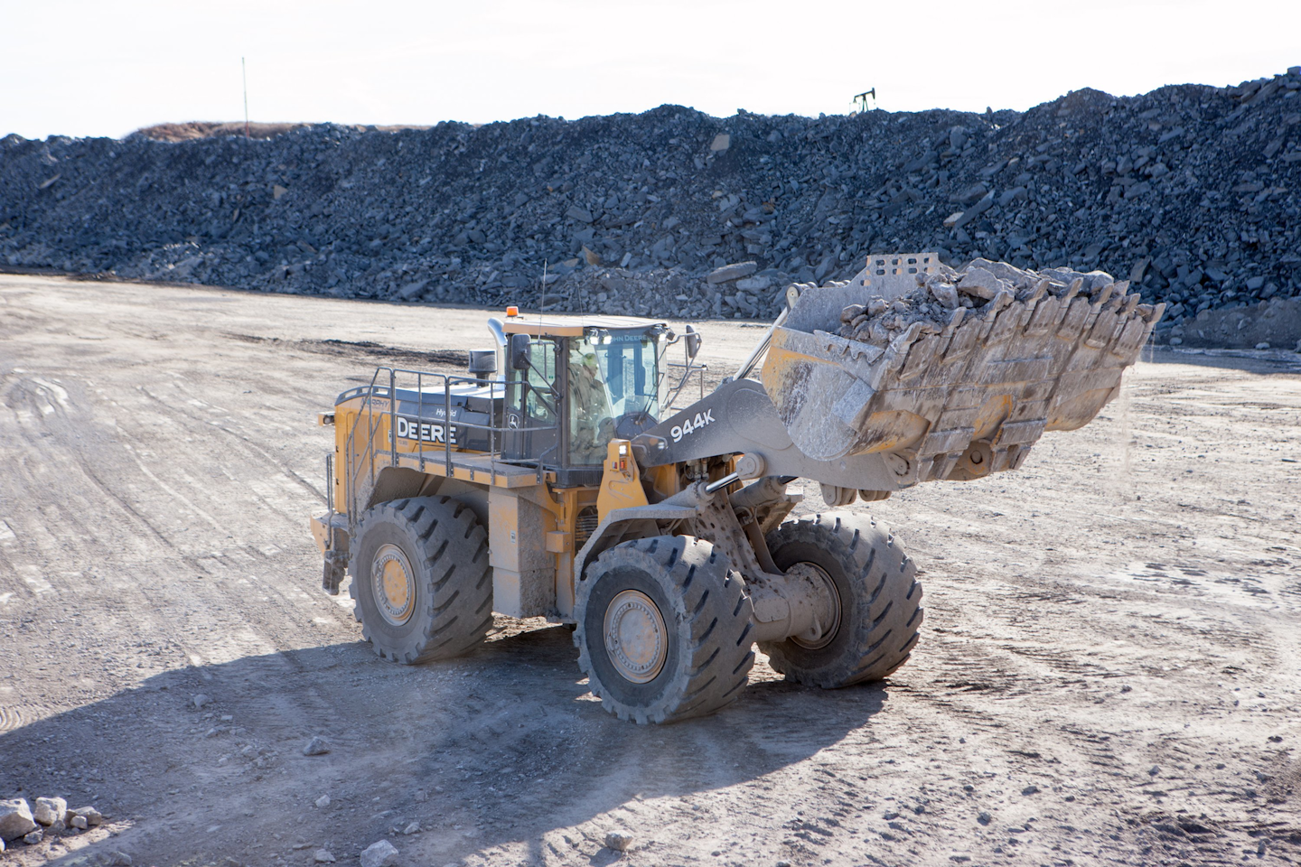 Stage Set for Hybrids to Go Mainstream | For Construction Pros