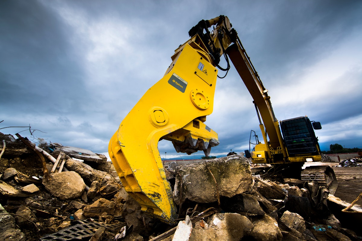 Select and Set Up Demolition Attachments to Crush Competition | For ...