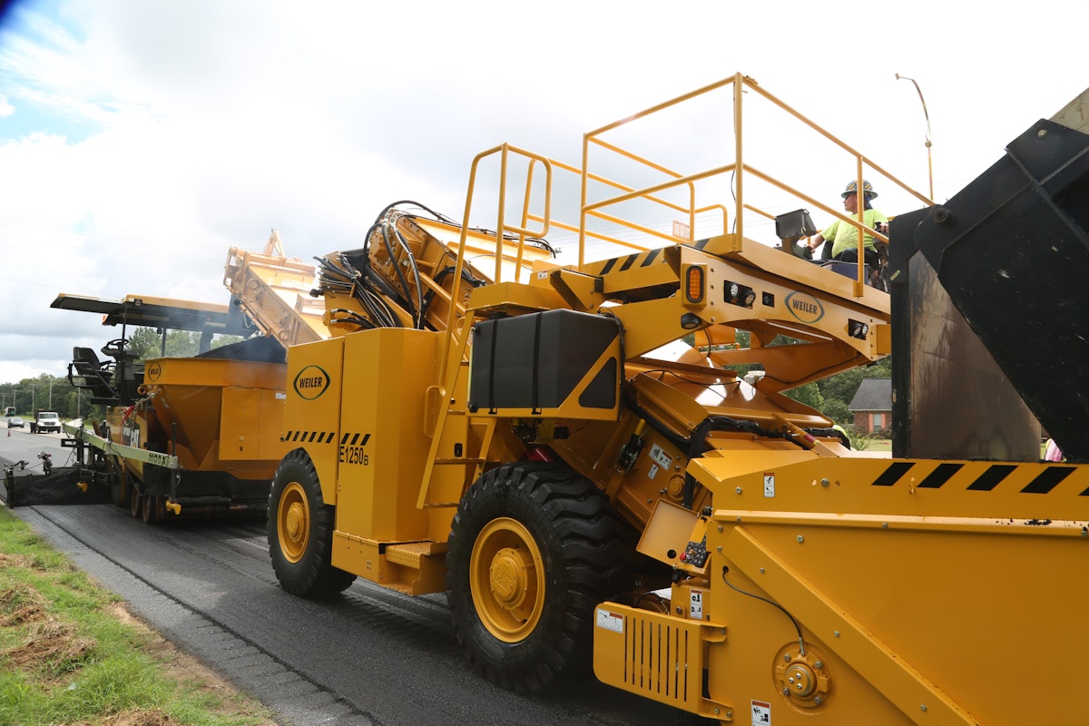 Weiler E1250B Remixing Transfer Vehicle From: Weiler | For Construction ...