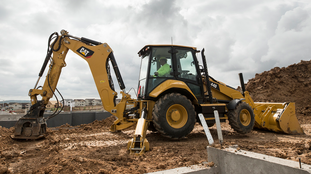 Caterpillar Adds 15-ft. Cat 440 Backhoe Loader with Cat 450 Redesign ...