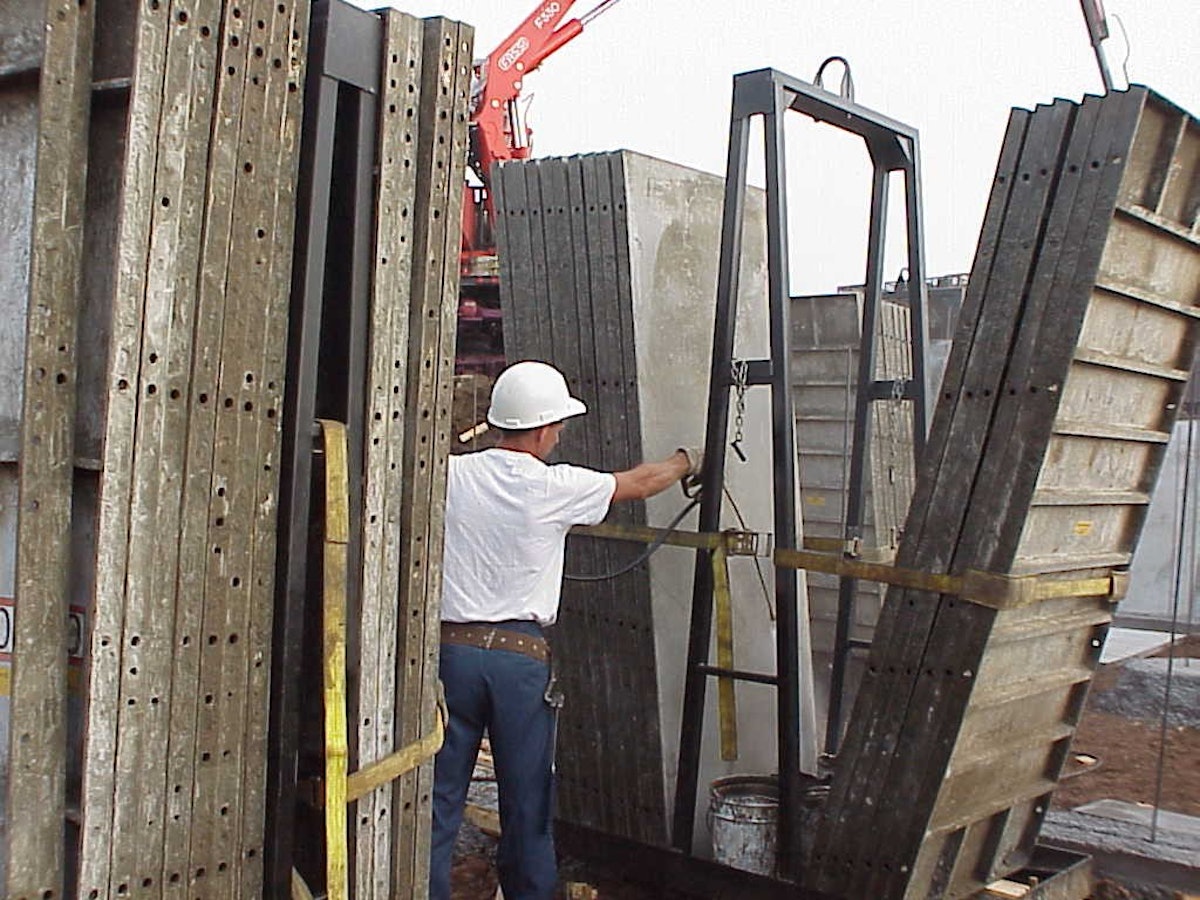 Finding a Way Through the Crane-Operator Certification Confusion | For ...