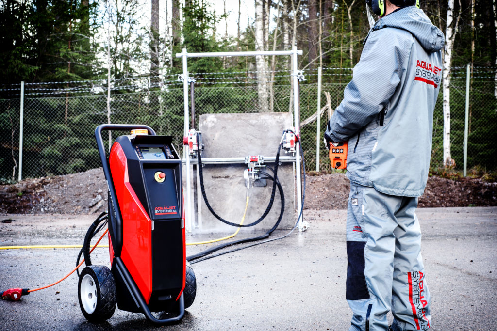 Aquajet Systems ERGO Compact Hydrodemolition Robot System From: Aquajet ...