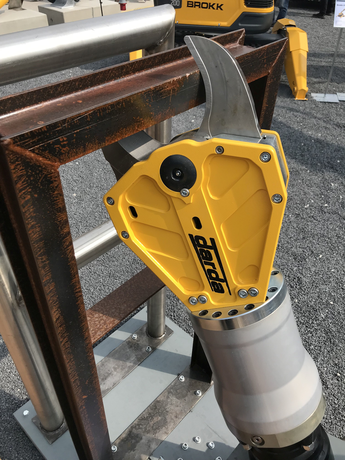 Brokk Offers Darda MC300 Multi Cutter Attachment for Steel Cutting From ...