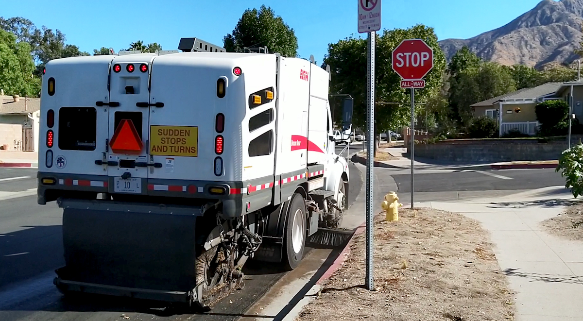 Elgin Hybrid Street sweeper From: Elgin Sweeper Company | For ... Elgin Hybrid Street sweeper From: Elgin Sweeper Company | For ...
