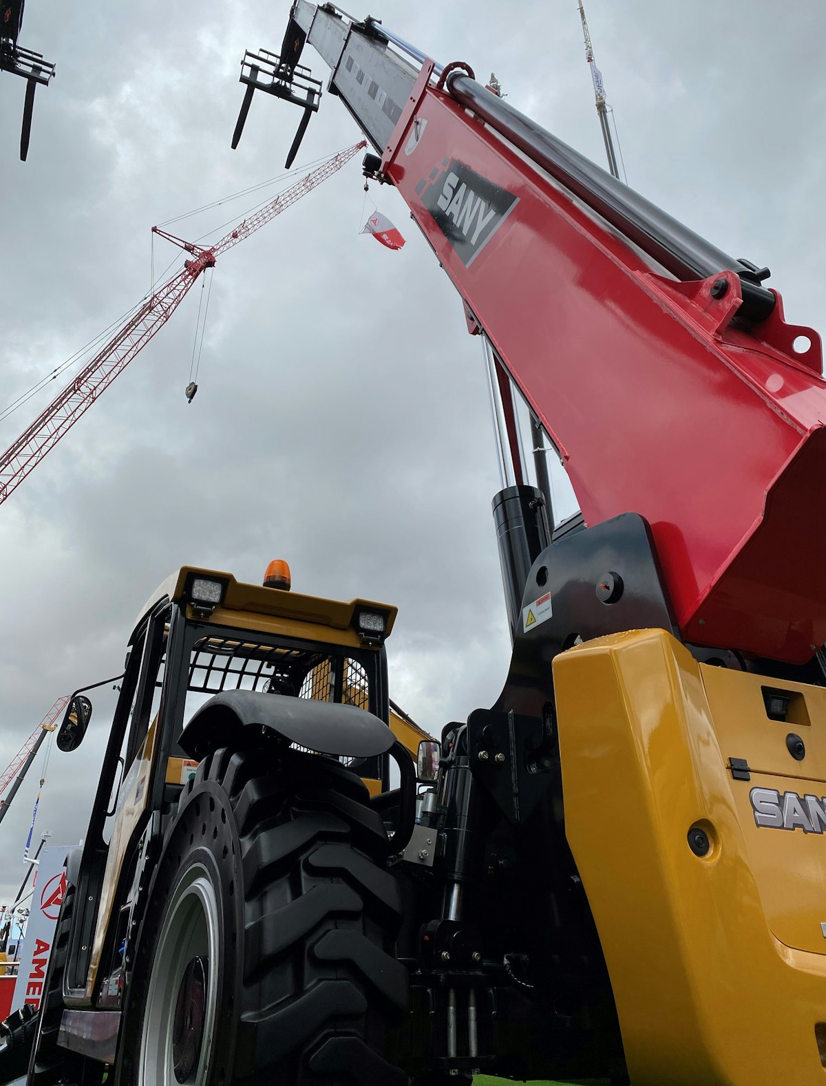 [VIDEO] SANY America STH1056A Telehandler | For Construction Pros
