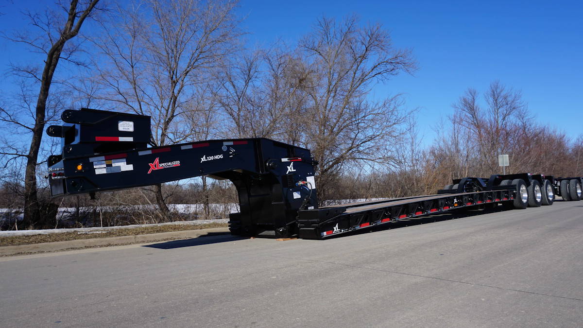 Low-Profile Hydraulic Detachable Gooseneck (HDG) Trailer From: XL ...