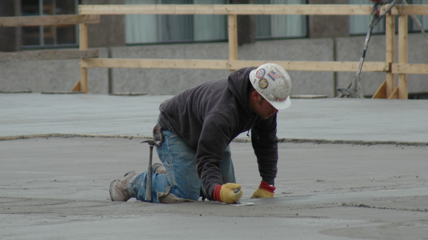 How to Keep Workers Safe and Stay in Compliance with PPE | For ...