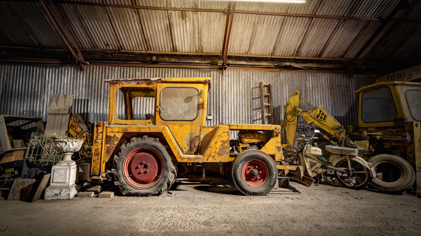 JCB Shows Appreciation to Long-time Customer with Restoration of ...