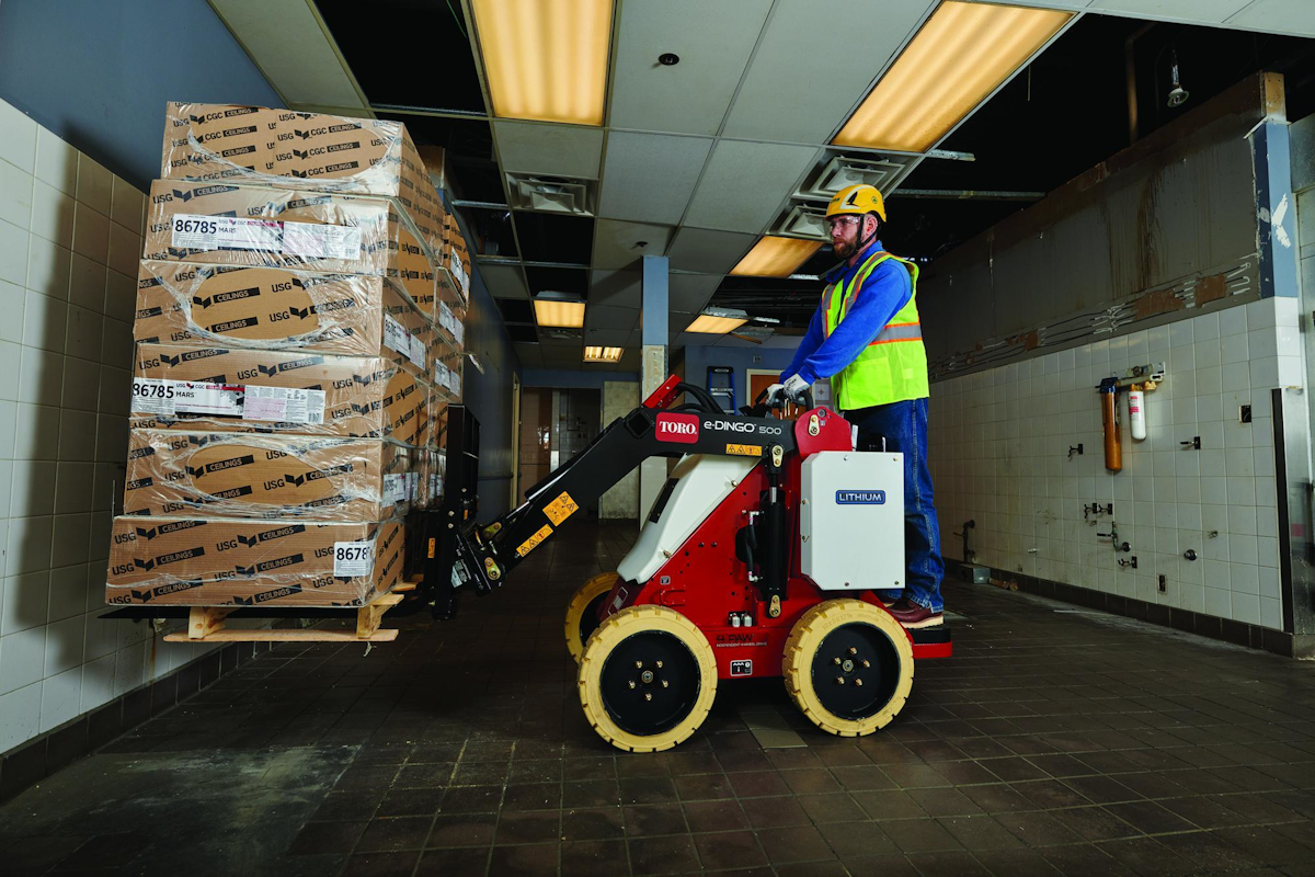 Toro e-Dingo 500 Compact Utility Loader From: The Toro Company | For ...