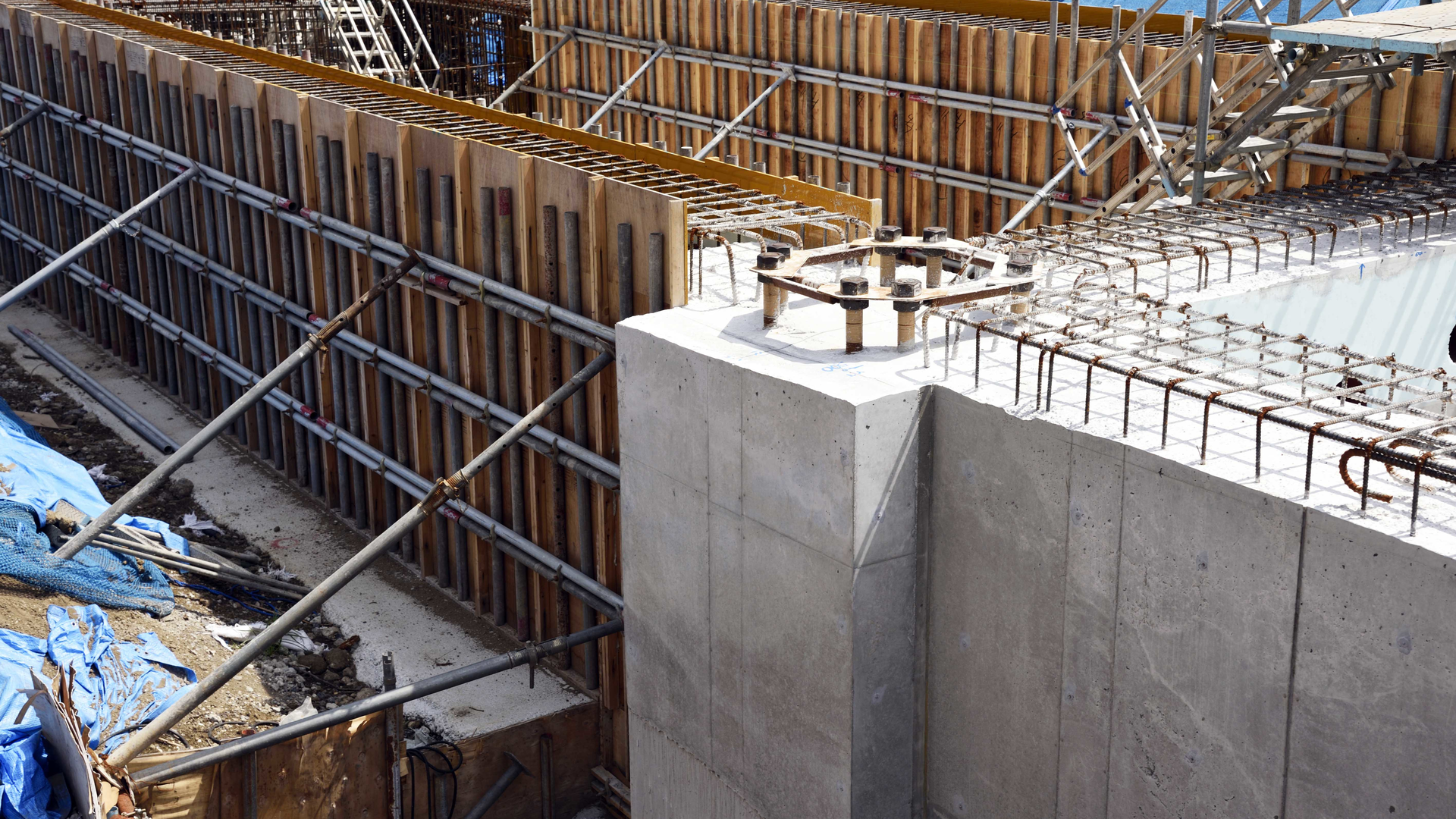 Rebar Corrosion Protection - CorrVerter MCI Rust Primer From: Cortec ...