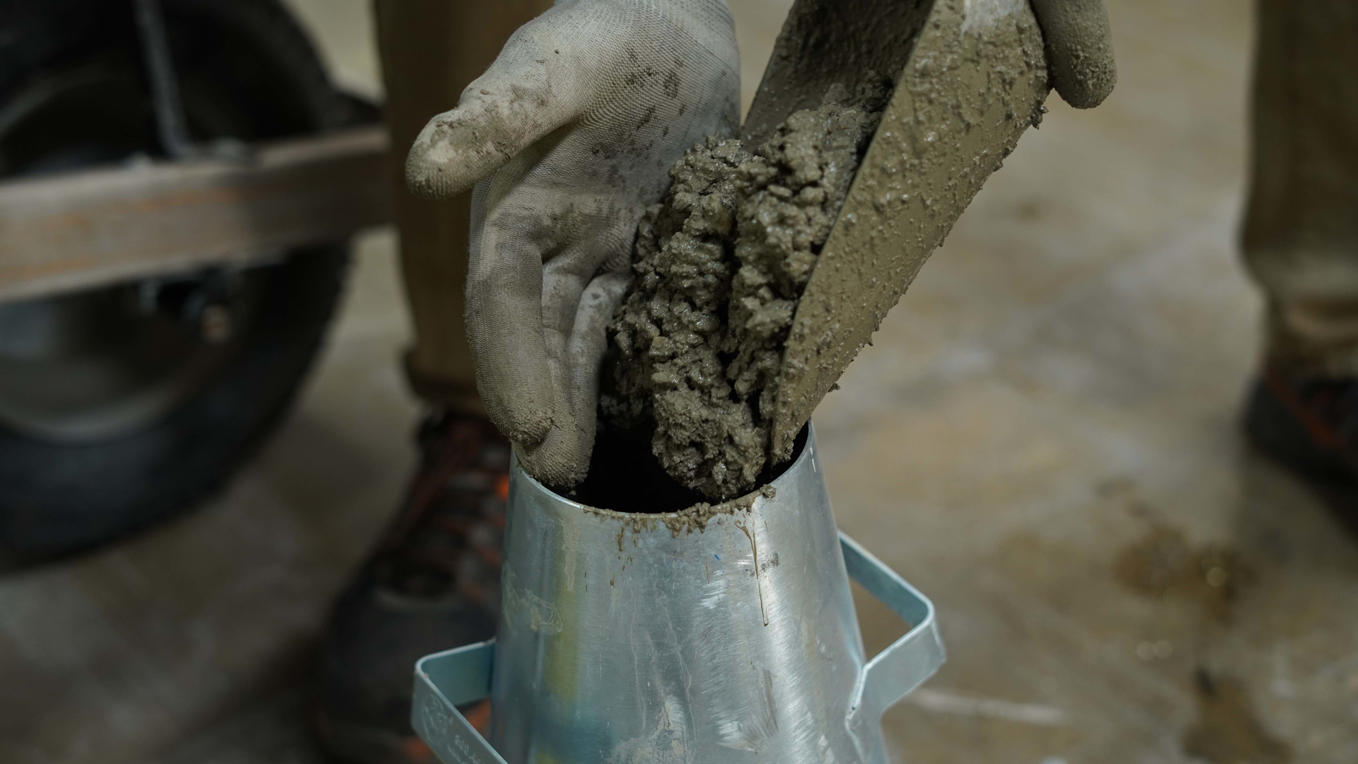 How to Determine Concrete Slump - Testing Slump Step by Step | For ...