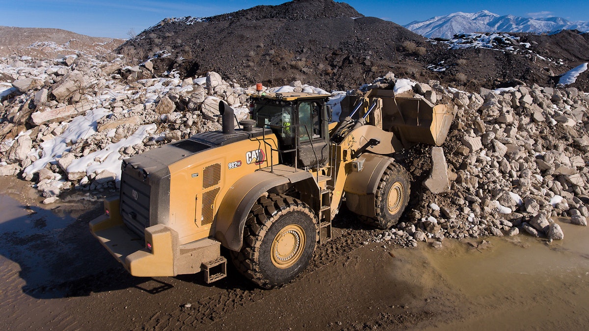 Caterpillar 980 and 982 Wheel Loaders From: Caterpillar - Cat | For ...