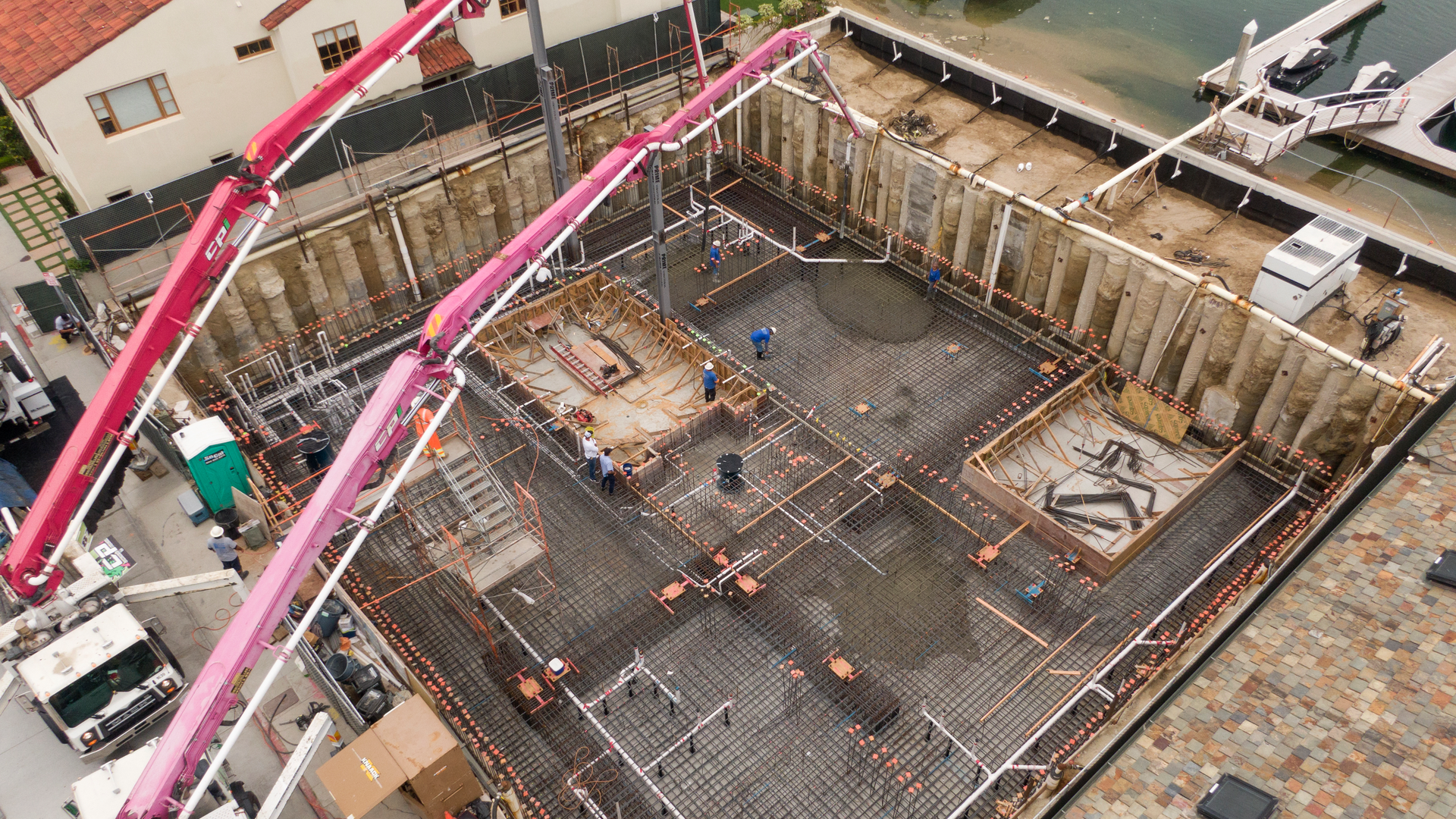 Building a Foundation Under Water | CFA 2020 Project of the Year Award ...