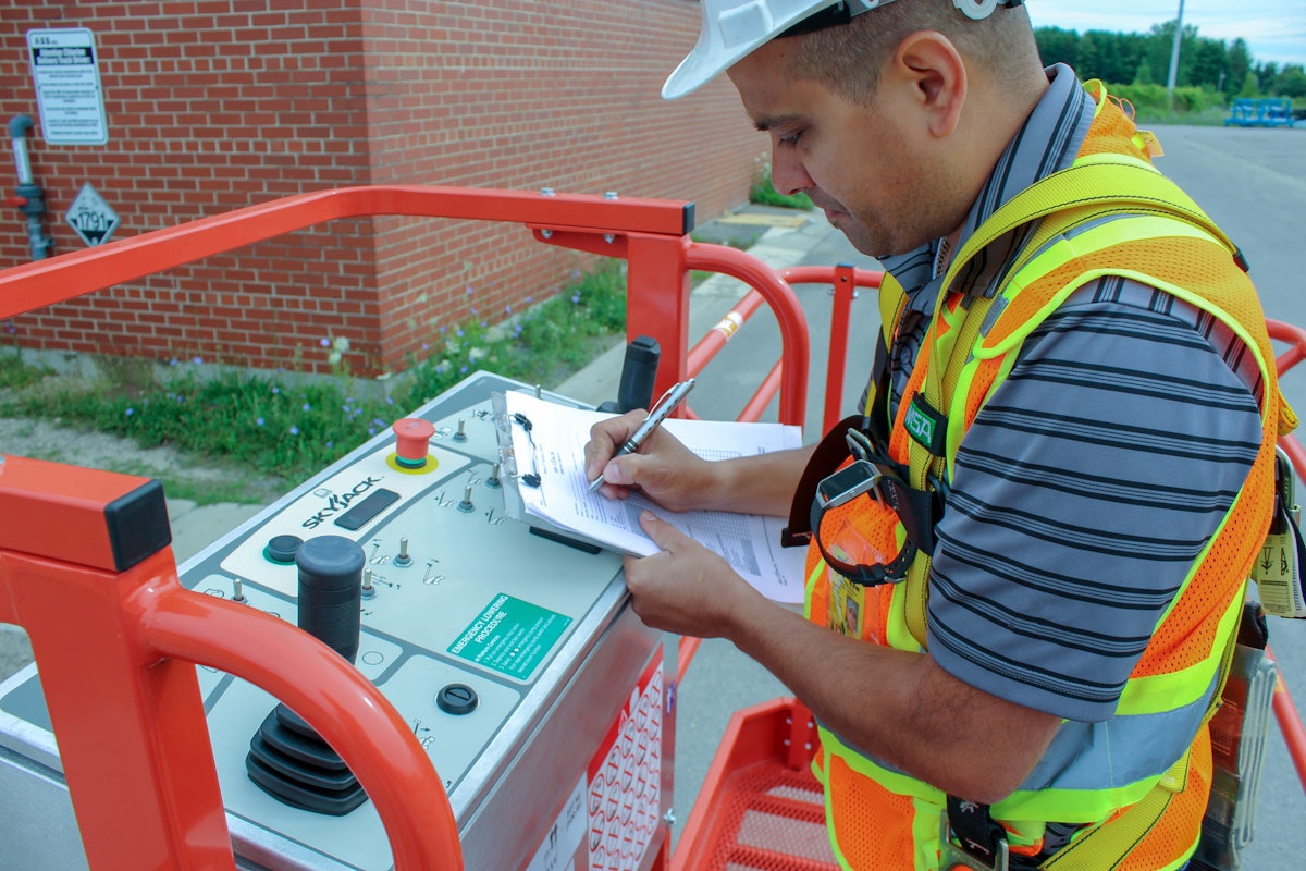 Do You Have a MEWP-Specific Safe-Use Plan? | For Construction Pros