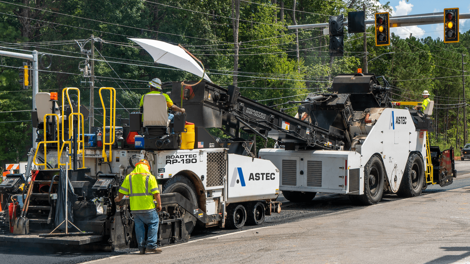 Roadtec Unveils SB-3000 Material Transfer Vehicle at CONEXPO 2020 From: Roadtec Inc. - Astec ...