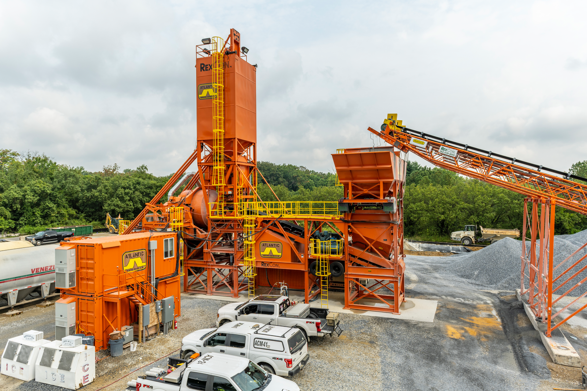 Astec RexCon Concrete Batch Plants Key to Dulles Airport Runway Project ...