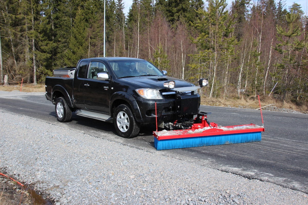 Hilltip Showcases Push Broom Attachments for Work Vehicles From ...