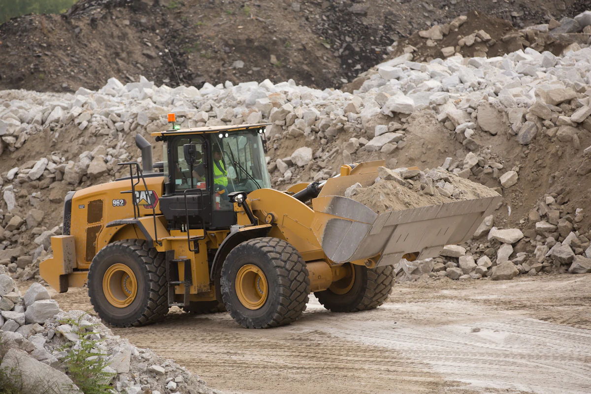 Caterpillar Introduces Next-gen 950 and 962 Wheel Loaders From ...