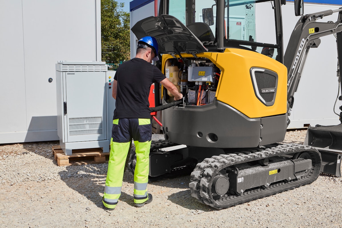 Setting the Record Straight on Electric Equipment | For Construction Pros