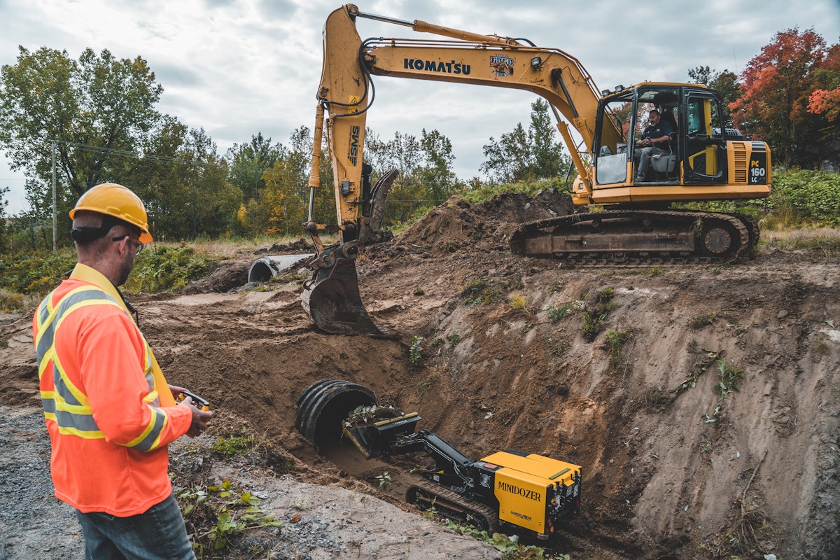 Movex Electric Track-O MINIDOZER AL-48 From: Movex Innovation | For ...