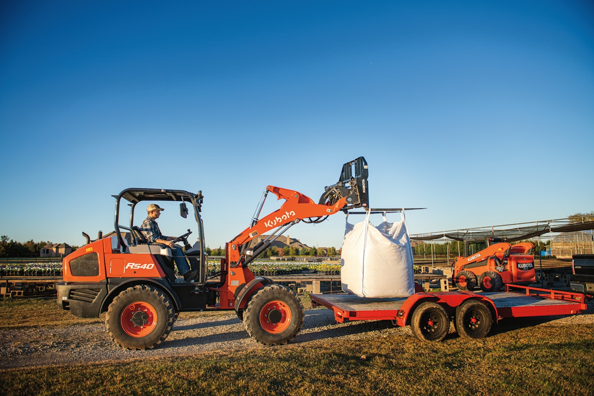 Kubota Next-generation R540 and R640 Wheel Loaders From: Kubota Tractor ...