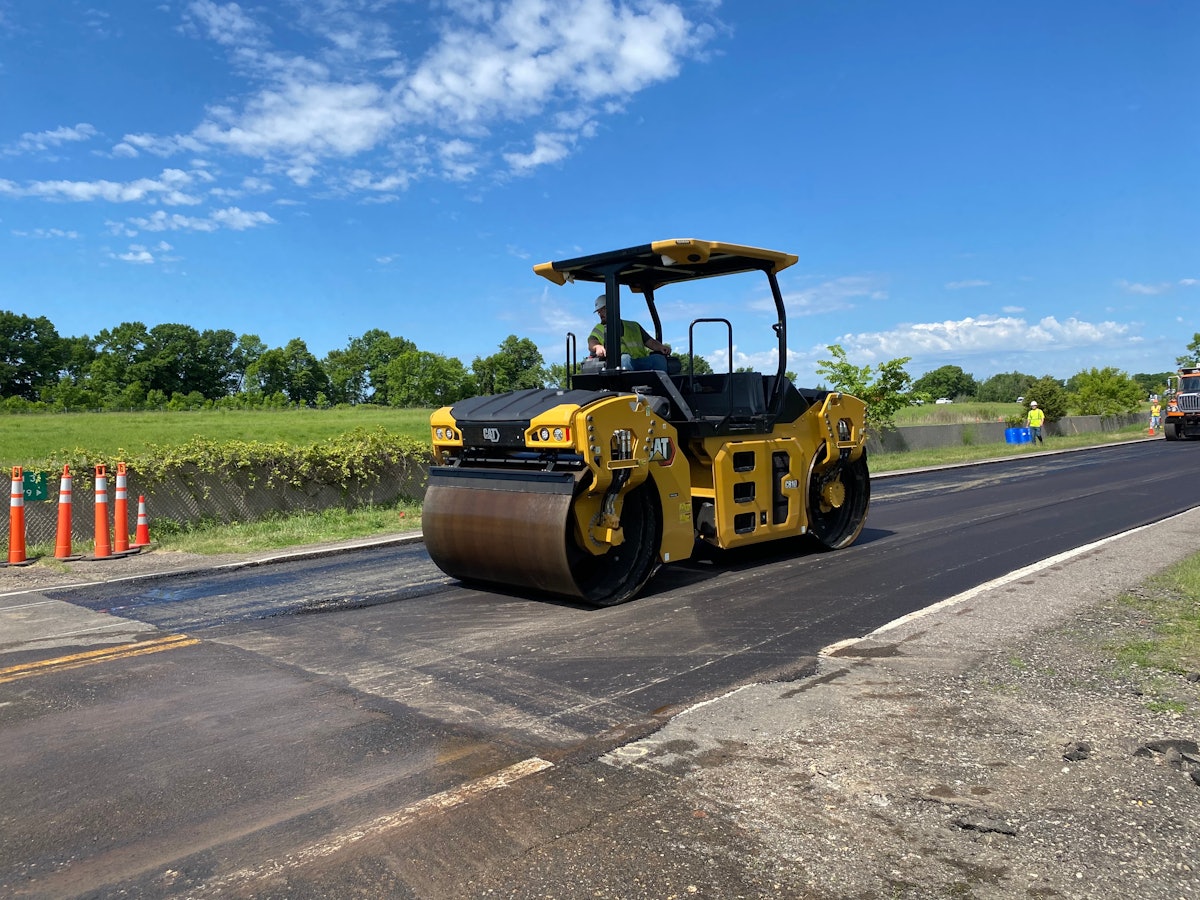 Caterpillar Updates Mid-sized Asphalt Compactors From: Caterpillar ...
