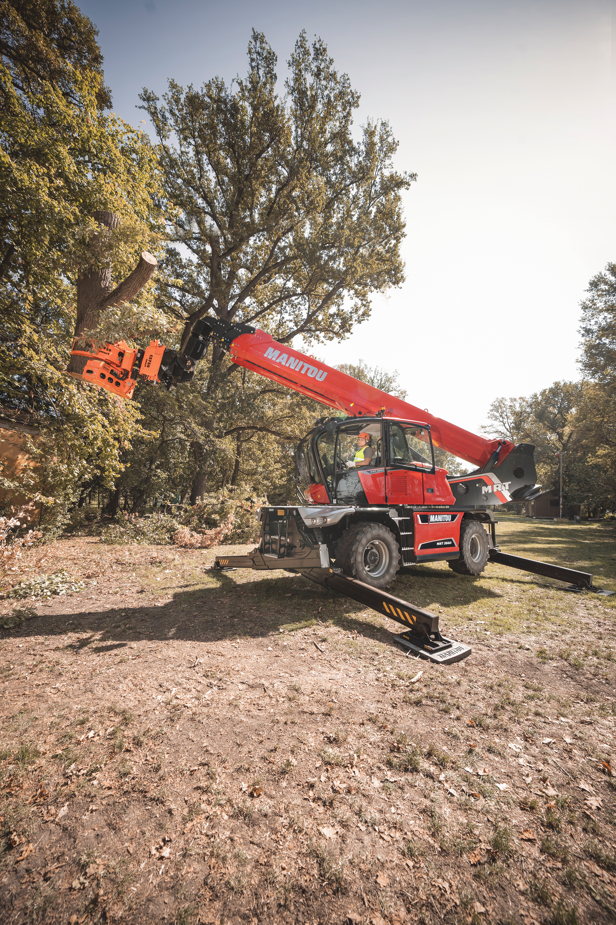 Manitou Introduces Woodcracker Tree Saw with Grapple for Rotating ...
