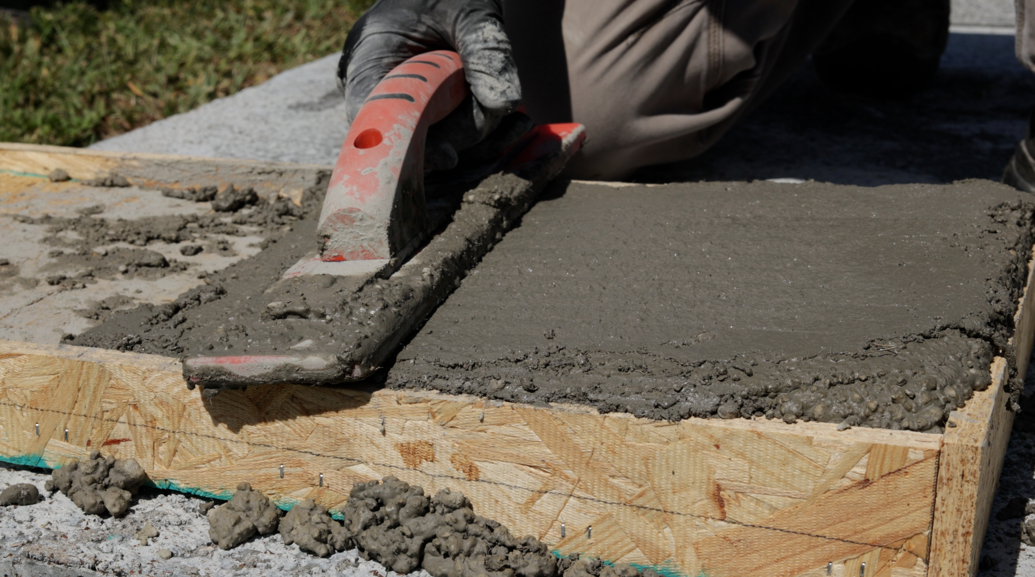Euclid Chemical Releases VERSASPEED RMC Concrete Repair Mortar From ...