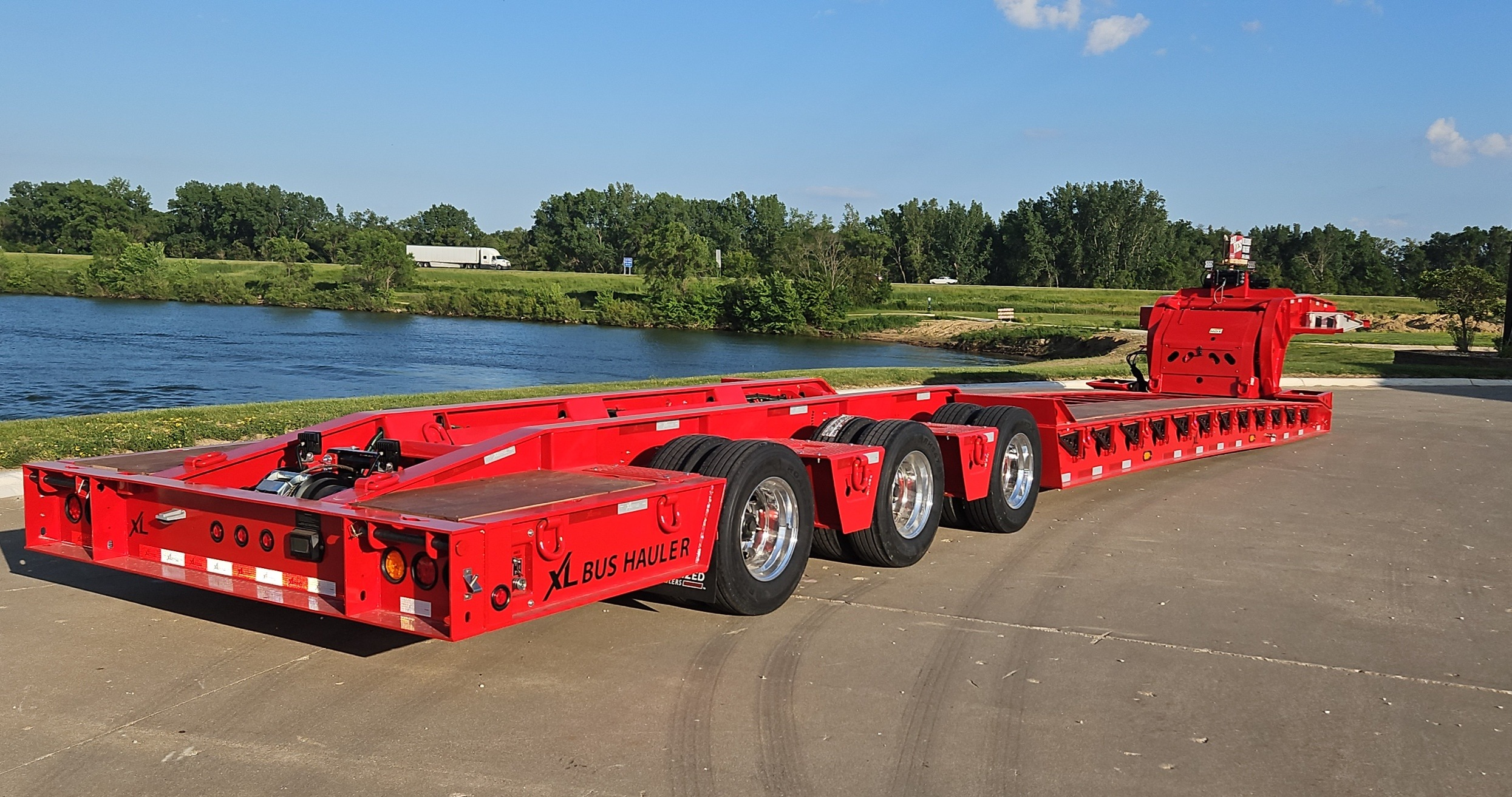 XL Specialized Trailers XL 100 HDG Bus Hauler From: XL Specialized ...