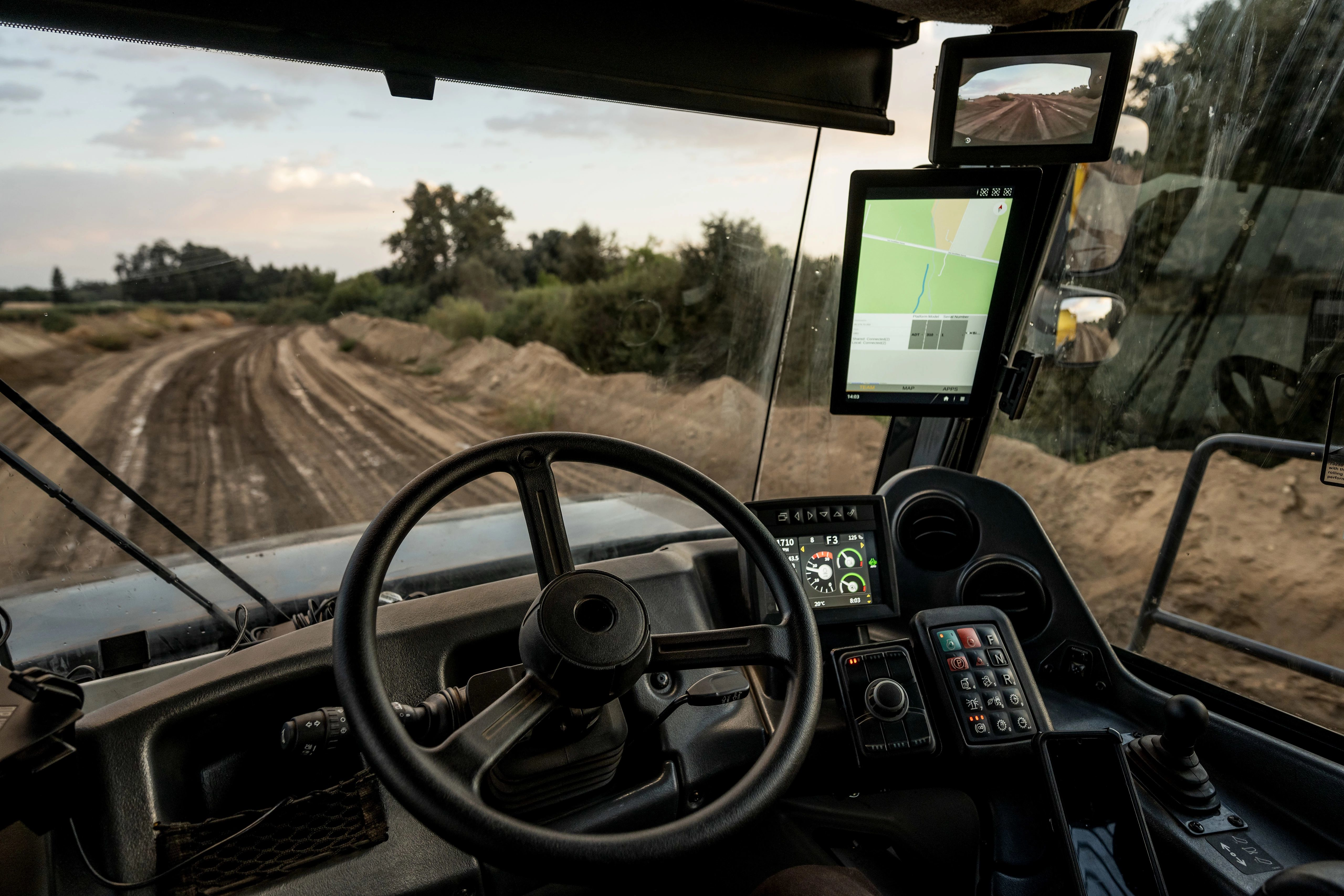 Deere Showcases Autonomous ADT Under Development at CES | For ...