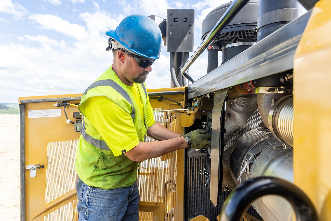Cat Launches Next Gen D8 Dozer From: Caterpillar - Cat | For ...
