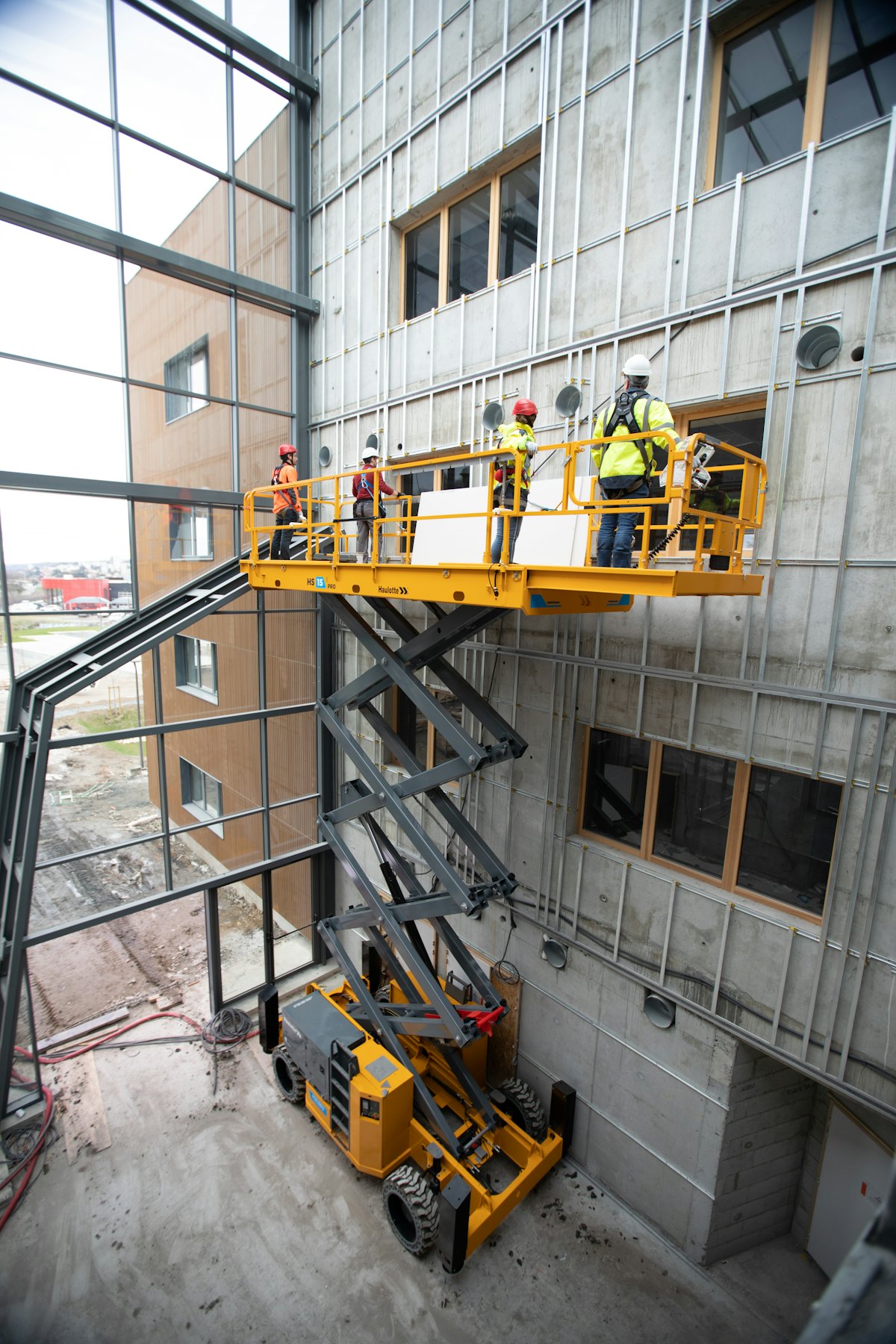 Electric MEWPs on the Rise | For Construction Pros