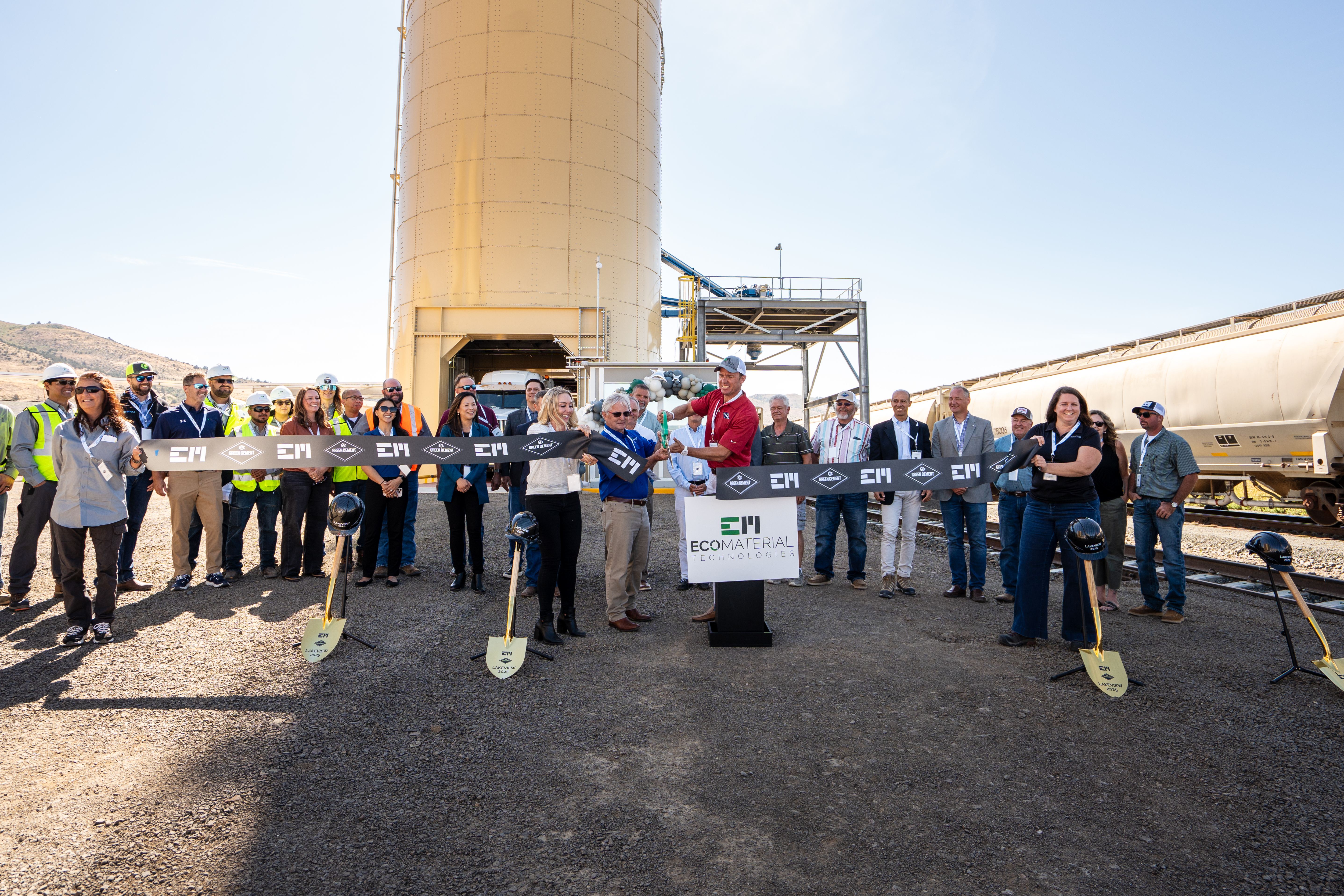 Eco Materials Opens Low-Carbon Cement Plant in Pacific Northwest | For ...
